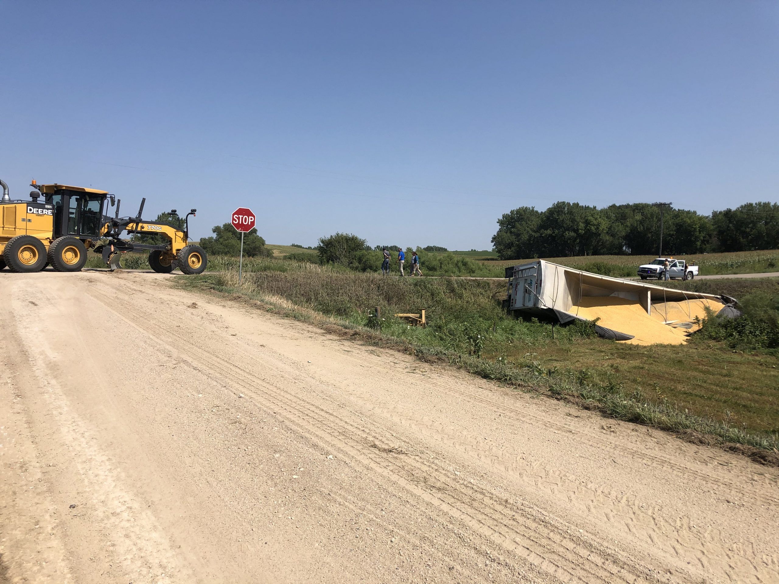 Semi Accident Causes Corn Spill - NEWS CHANNEL NEBRASKA