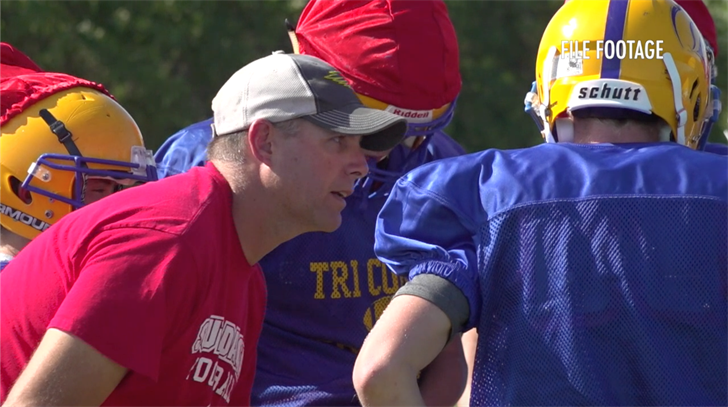 Tri County and Thayer Central meet for district title in battle of ...
