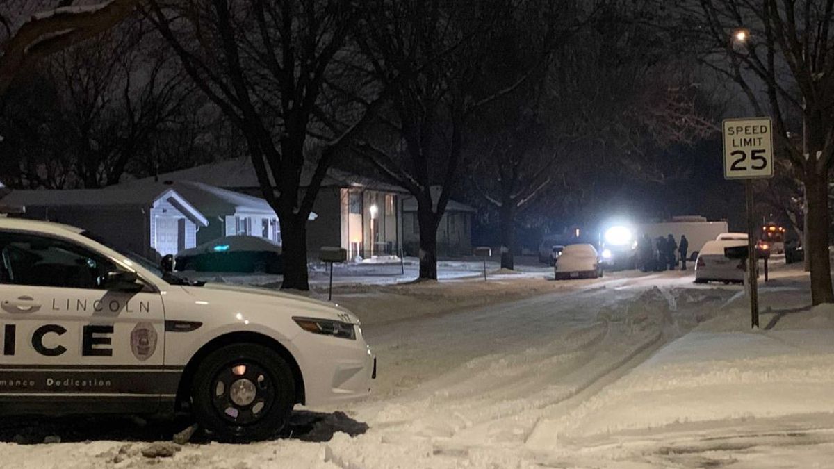 Lincoln Man Detained Hospitalized After Swat Team Standoff News