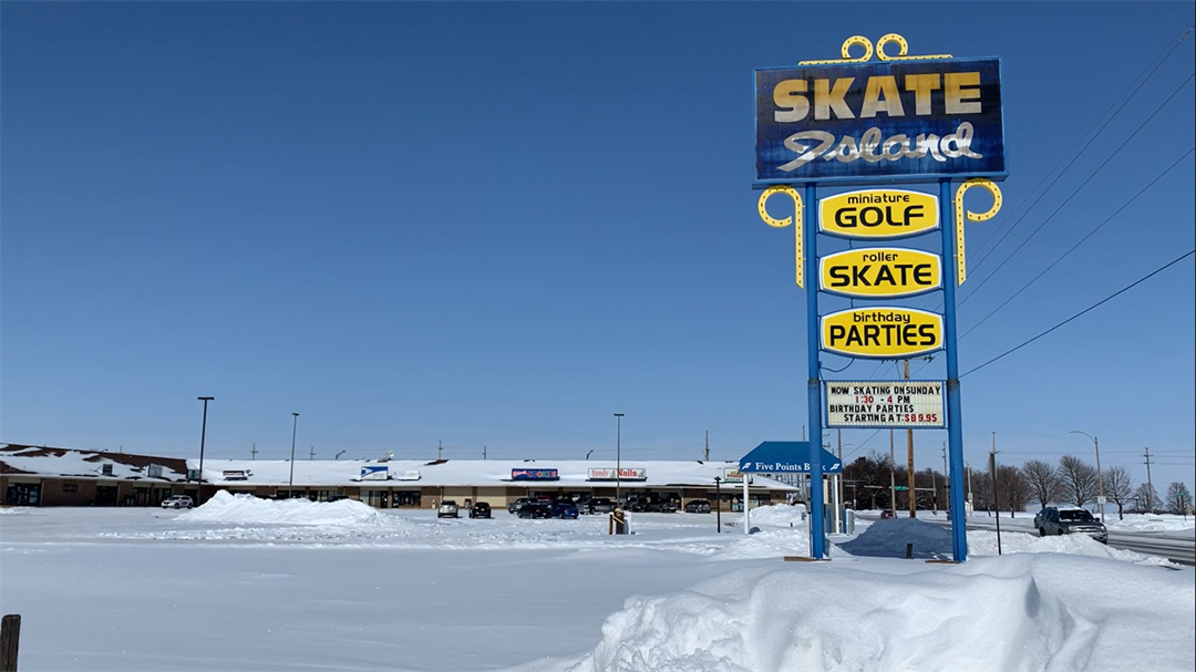 Skate Island faces uncertain future after roof collapse - NEWS CHANNEL ...